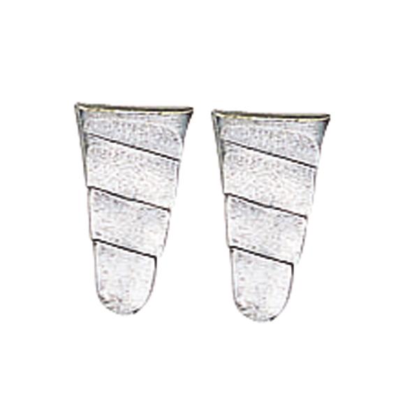 大サイズのクサビです。【用途】石頭鎚等。【特徴】ハンマー等は、木柄の中心に打ち込んでください。【仕様】●幅：12mm。●長さ：23mm。●厚さ：4mm。●重量：4g。●2個入。【材質】【注意事項・その他】