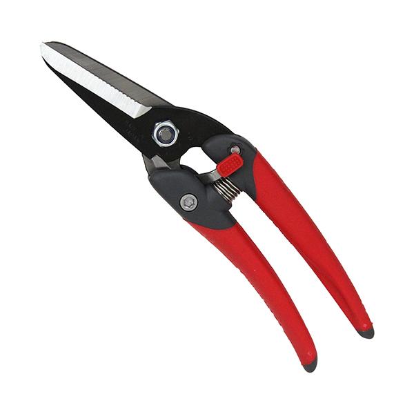 スリムでコンパクト設計の強靭な鋏です。【用途】生花の束ね切り、野菜や果樹の生産作業。【特徴】ギザ刃加工で切断物の滑りを防ぐので、作業効率が上がります。ショックアブソーバー仕様で切断時の手に伝わる衝撃を軽減します。軽量で耐久性に優れた滑り止め...