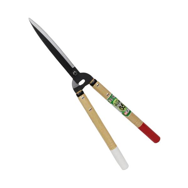 短柄で高所での刈り込みに便利です。【用途】刈込鋏。【特徴】生け垣の刈込用です。最高級刃物鋼を材料とし、刃持ちと切れ味を発揮します。柄が短く、脚立に登っての高所の作業にも適します。角ボルト、緩み止めオーディーナットを使用しています。丈夫な最高...