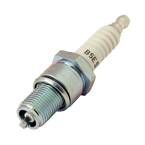 ≪用途≫交換用スパークプラグ。≪特徴≫発電機用にお使いいただけるスパークプラグです。≪仕様≫●適用型番：NGK/B5ES・チャンピオン/N288・デンソー(ND)/W16ES-U。●主要適用機種：ヤマハ発電機(ET500・ET600・ET8...
