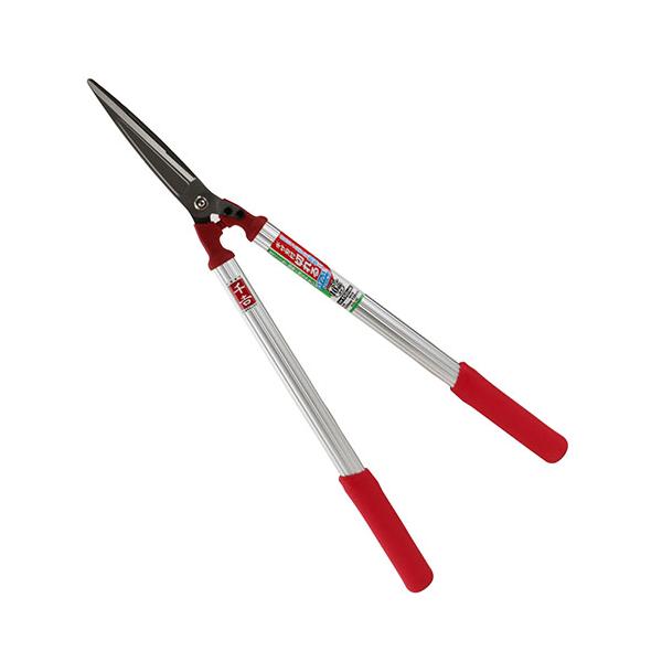 軽量で丈夫な楕円形刈込鋏。【用途】枝葉の剪定・整枝作業。【特徴】横負荷に強い楕円形パイプ。持ちやすく頑丈です。枝滑り防止のギザ刃付きで、枝を逃さずしっかり切断できます。サビに強く、お手入れも簡単なステンレス刃です。【仕様】●木切断目安：約1...