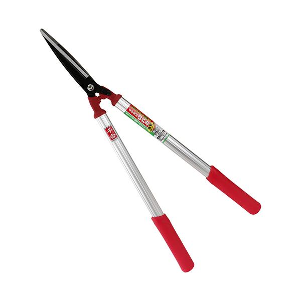 軽量で丈夫な楕円形刈込鋏。【用途】枝葉の剪定・整枝作業。【特徴】横負荷に強い楕円形パイプ。持ちやすく頑丈です。枝滑り防止のギザ刃付きで、枝を逃さずしっかり切断できます。【仕様】●木切断目安：約10mm。●楕円パイプ。●長柄。【材質】●刃部：...
