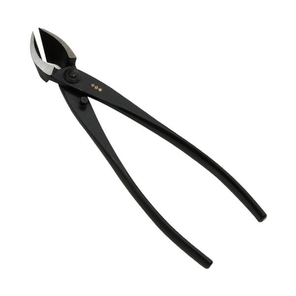 ≪用途≫盆栽鋏。≪特徴≫元枝の後を残さず枝取りできます。≪仕様≫●全長：約210mm。≪材質≫●刃部：刃物鋼。≪注意事項・その他≫本来の用途以外には使用しないで下さい。使用前には本体あるいは部品にがたつき・緩みが無いことを確認してください。...