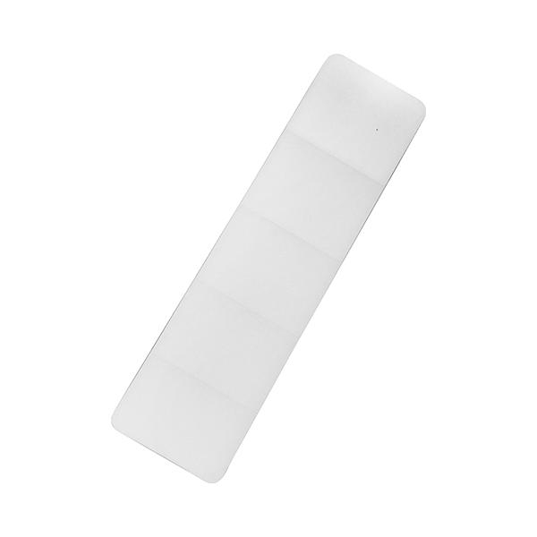 ≪用途≫鍬・片手鍬など農耕具の抜け防止。≪特徴≫樹脂の為錆びに強く、木柄へのサビ移り・腐食を防ぎます。サイズが大きく、クサビが長く出た場合でもノコギリ等で切断できます。片面が滑り止め&amp;抜け防止の効果のある格子状になっています。打ち込...