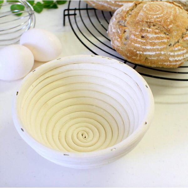 【使用上の注意】★電子レンジでのご使用はお避けください。籐の乾燥や製造上使用している金属部分の過熱・発火等の恐れが御座います。★天然の籐を使用しているため、できあがりのサイズは製品ごとに若干異なります。★天然の籐を使用しているため、使用した...