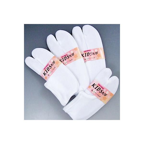 【メール便対応可 3足まで】やじろべえ柄のカジュアルなソックスタイプ。【素材】ポリエステル100％　生地：日本　縫製：中国 【サイズ】3〜4才用（底長さ14cm）　　5〜6才用（底長さ17cm）