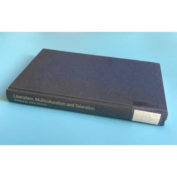 著者名: John Horton  出版者: Palgrave Macmillan  出版年: 10-Aug-93  版表示:  シリーズ:   Hardback 　コンディション可：カバーデザインが掲載のものと異なります、カバーなし本体の...