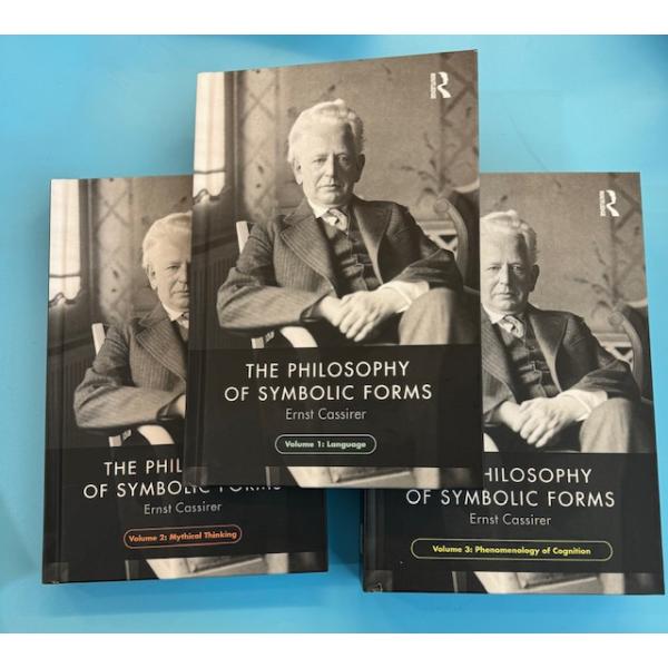 著者名: Ernst Cassirer  出版者: Routledge  出版年: 18 Jun 2020  Hardback＊未使用の新品ですが入荷当初より表紙左下の角に傷みが少々あります。2枚目の画像をご参照ください。