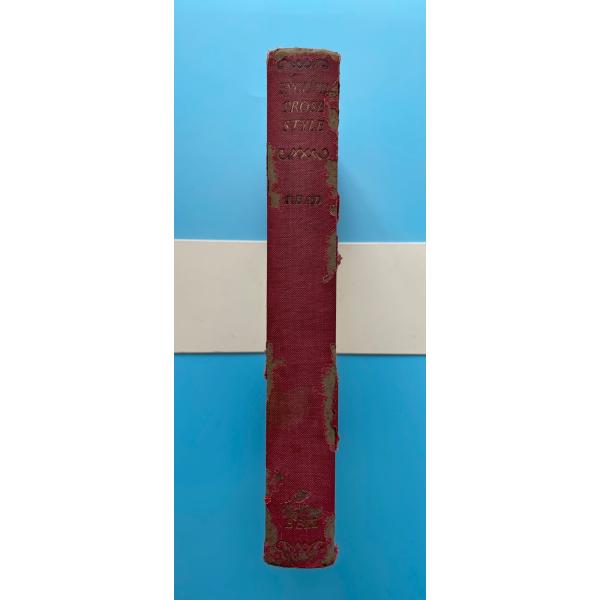 著者名: Herbert Read  出版者: G. Bell &amp; Sons Ltd  出版年: 1952   裸本です。外観には強い経年感があります。背表紙にヤケ、傷み、破れ。表紙・裏表紙に色褪せ、スレ。天地・小口・見返しに強い変...