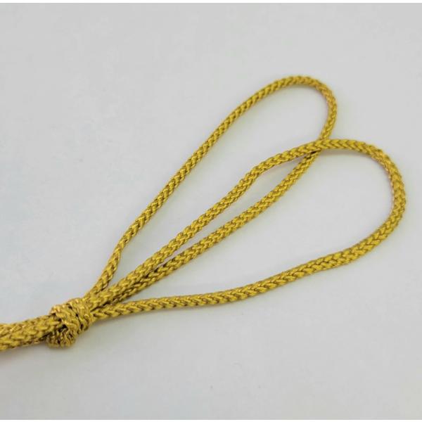・送料無料。国内自社生産。・巾約2mmのポリエステルコード（江戸打ち紐）です。・日本伝統の江戸打ち紐で、裁縫、手芸用品、和装小物の装飾に最適です。・カラー：ゴールド・巾着袋の紐やバッグ等装飾品のアクセントにも使用できます。・ポリエステル素材...