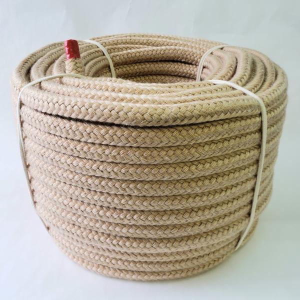 ・安心！！高品質！！低価格！！・中にロープを入れ、外側をさらに2重に織り込むことで丈夫さと軟らかさを兼ね備えたポリエステル16打太さ10mmロープ100m巻きです。・カラー：ベージュ・キャンプ・テント/アウトドアに。マリンスポーツ/アンカー...