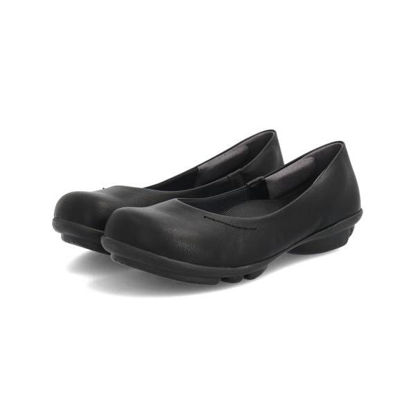 「2つあってまんまるくて柔らかい」をテーマに生み出されたツヴォル。中敷と靴底の2つのボールや快適歩行のためにこだわり抜いたデザインは、2019年度グッドデザイン賞を受賞。柔らかな素材や踵にパッド施し、足あたりもソフト。日本人の足を考慮した幅...