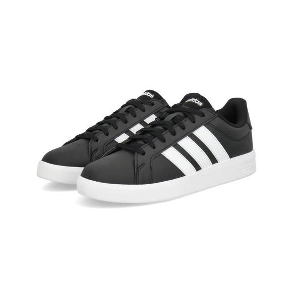 時代を超えたスタイルにモダンなひねりを加えた「GRAND COURT BASE 3.0」。快適性を高めるためにソックライナーを改良した、クラシックなコートテニスシューズです。クッション性の高いクラウドフォーム ソックライナーを搭載し、ふんわ...