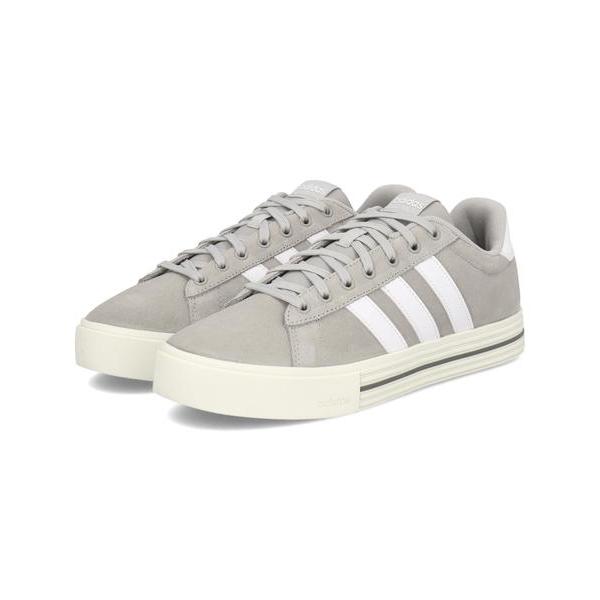 ソフトなスエードレザーアッパーに、バルカナイズドルックのソールを合わせた「DAILY」シリーズ。クラシックなスケータースタイルにインスパイアされたタイムレスなデザインが、様々なスタイルにフィットする1足です。アッパーには、柔らかく上質な天然...