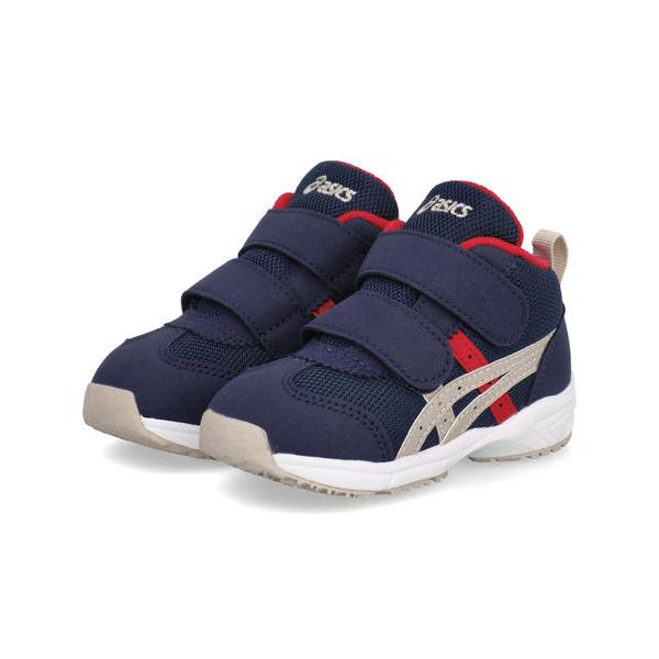 約1-3歳の幼児向けに展開するBABYシリーズ。足首までしっかりと支える安定性に優れたミドルカット。アッパーには通気性に優れたラッセルメッシュを採用し、お子さまの足元を快適に保ちます。お洋服とコーディネートしやすいカラー配色も◎普段使いはも...