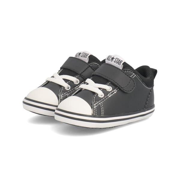 ミニ オールスターNV-1のカラーアレンジモデル。柔らかなシンセティックレザーで仕上げたシンプルなデザインを、コンバースの定番的カラーで彩った1足。ゴムシューレースとストラップで脱ぎ履きさせやすく、さまざまな工夫でベビーの足に優しい仕様です...