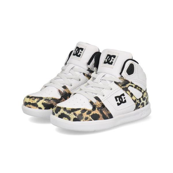 大人顔負けのスタイリッシュなストリートスタイルを演出する PURE HIGH-TOPのベビーモデル。キャッチーなヒョウ柄がインパクト抜群の、個性あふれるデザインです。柔らかなフォームパッド入りのタンと履き口が、お子さまの小さな足をしっかりと...