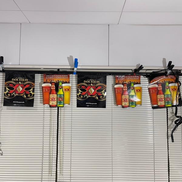 ダブルエックス バナーフラッグ　新品　　サイズ約35×30cm×12枚　ビニール製　US物です、新品ですが汚れやキズがある場合があります。