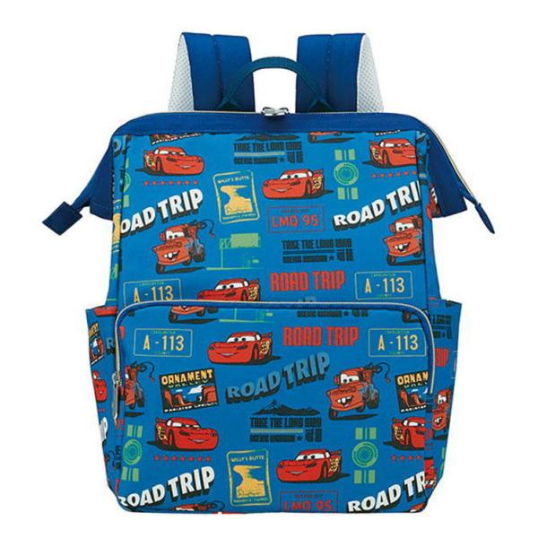 遠足やハイキングに重宝する、出し入れしやすいスクエア型のリュックサック大きく開いて取り出しやすいがま口、Ｗファスナー内側は保冷素材仕様で、大きなネームタグ付き！ファスナー開閉の外ポケット・ペットボトル等を入れるのに便利なサイドポケットがあり...