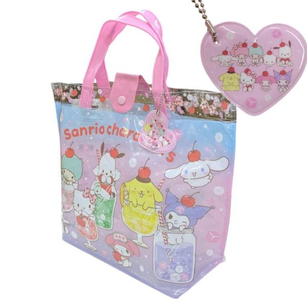 かわいいサンリオキャラクターのバケット型プールバッグですハローキティ・マイメロディ・シナモロール・クロミ・ポチャッコ・リトルツインスターズ・ポムポムプリンがプリントされたビニールバッグ荷物の飛び出しを防ぐスナップボタン付き裏面に名前が書ける...