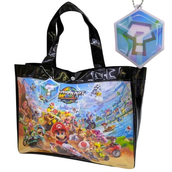 マリオカートの公式デザイン！使い勝手抜群の角型プールバッグスーパーマリオのキャラクターたちがプリントされた、かっこいい角型ビーチバッグです。マチがしっかりあるので、厚手のバスタオルや着替え、サンダルなどもすっきり収まります。トートバッグ型で...