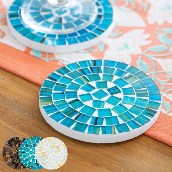 ■サイズ(cm)約 W 10 × D 10 × H 0.8※多少サイズは前後します。■重量約 70g■素材テラコッタ、ガラス■生産国インドネシア■ご注意※ガラスの形がいびつだったり、欠けている場合がございますので予めご了承ください。※ハンド...