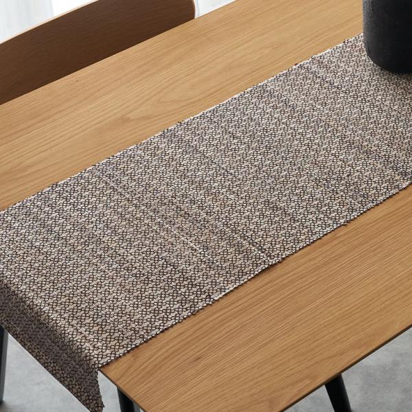 ■サイズ(cm)約 W 150 × D 35.5 × H 0.2※多少サイズは前後します。■素材ウォーターヒヤシンス■生産国インドネシア・バリ島■ご注意※写真のテーブルランナー以外の小物は非売品です。※ヒヤシンス特有の匂いがありますが、時間...