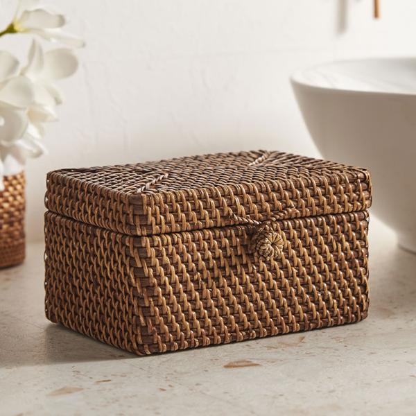 ■サイズ(cm)約 W 20 × D 14 × H 11※多少サイズは前後します。■重量約 30g■素材ラタン■生産国インドネシア■お手入れ・湿気の多い場所に長期間置いておくとカビが繁殖する恐れがありますので、ご注意ください。もしカビが繁殖...