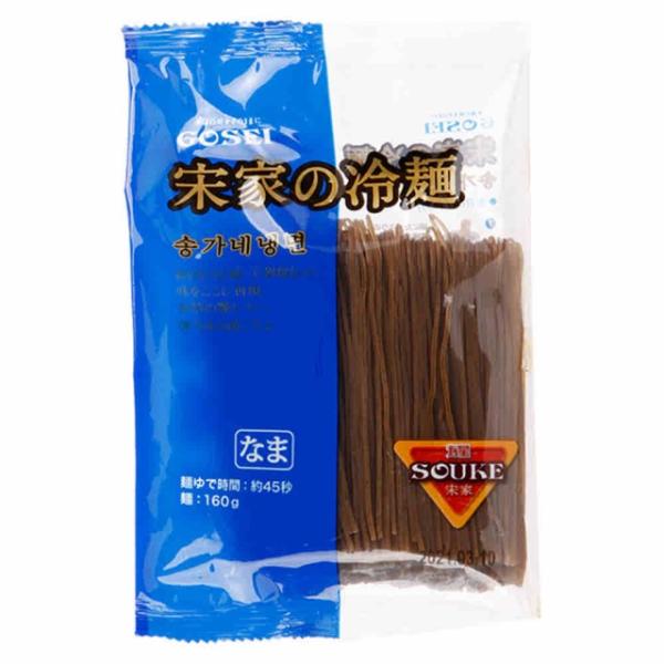 ★韓国食品・雑貨のご購入はぜひ【Asia市場】で！サイト内で税込9,000円以上のご購入で送料が無料に！(クール便代一口800円は別途かかります）■スタッフコメントそば粉を配合(配合率10%以下)していて、黒っぽい見た目の麺です。極細麺であ...
