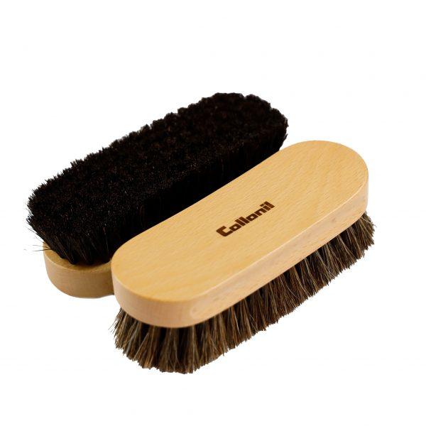 【素材】■本体:ラバーウッド■毛:馬【仕様】■縦約17cm 横約5.4cm【対象】■皮革製品全般【特徴】柔らかく弾力性に富んだ馬毛を豊富に使用したブラシです。幅広い素材や製品のお手入れにお使い頂けます。コロニルは世界約１００ヶ国以上で愛用さ...