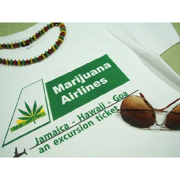 【Hightの翼？！マリファナ（架空）エアラインＴシャツ】【ジャマイカ発→ハワイ→ゴア】を周遊するMarijuana Air！機内はもちろんフリー・スモーキング！…なんてね、夢の翼だぁぁ■サイズ　S：着丈６２×身幅４７、M：６６×５０、L：...