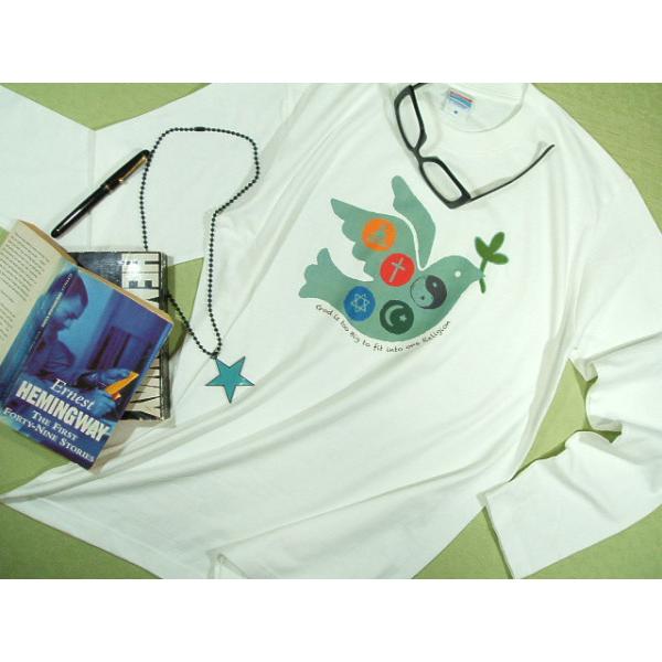 【仏教 キリスト ヒンドゥ イスラム…五大宗教鳩長袖Ｔシャツ】God is too Big to fit into one Religion：　【神は、ひとつの宗教に収まるにはあまりにも大きい】全てを飲み込み、飛べッ■サイズ　S：着丈６２×...