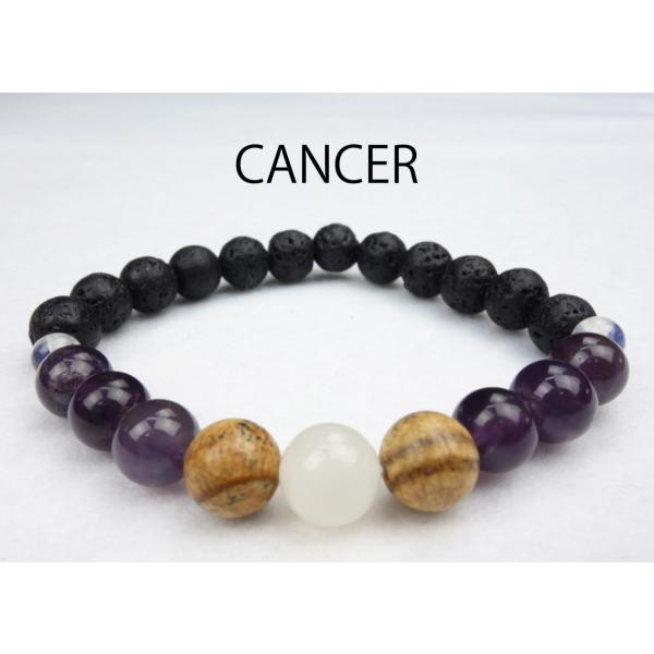 12星座をモチーフに作られた天然石のブレスレットです。その星座に相性の良い天然石が、贅沢に何種類も使用されています。天然石ですので、まったく同じ柄の石は御座いませんので写真と多少違いがあるかと思います。また天然石の為、大きさに多少の誤差があ...