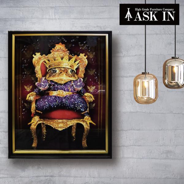 【発売日：2023年04月01日】大人気のピクチャーシリーズをポップな雰囲気に変えラグジュアリー感はそのままにサイズW430xD35xH630重量:約0.8kg材質:レジン・パネル・MDF・ウッドフレームクリスタルアートパネルゴールドブラッ...