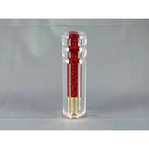 透明感の中にきらめきを閉じ込めた 存在感抜群のシフトノブ走るたび光が揺れて手元をラグジュアリーに演出毎日握るシフトノブだからこそ こだわりを！【カラー】　レッド（赤）【サイズ】　長さ約150ｍｍ　太さ約40mmφ　【口径サイズ】　10×1....