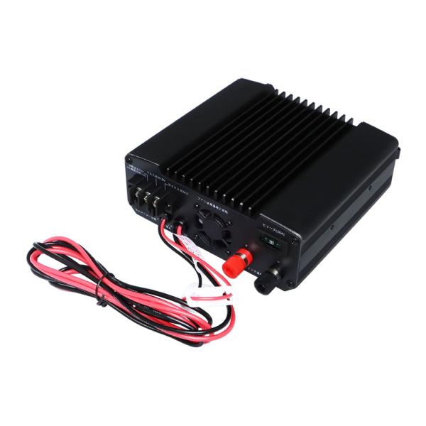 【お取り寄せ商品】スイッチング方式の回路を採用して、コンパクトながら連続30A・間欠最大32Aと余裕の容量を実現しました。入出力電圧と出力電流が表示できる切り替え式の大型メーターは照明付で、夜間の視認性も良好です。カーステレオやカーナビなど...