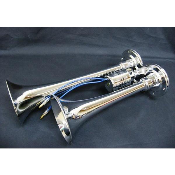 　スタンダートなサイズと音量のヤンキーホーンになります　街の喧騒の中や、現場での重機音や作業等での大きな作業音の中では　事故を未然に防ぐ為に自分の存在を確実に知らせる必要があります　ノーマルの警笛（ホーン）だと音が小さく何処から鳴らされてい...