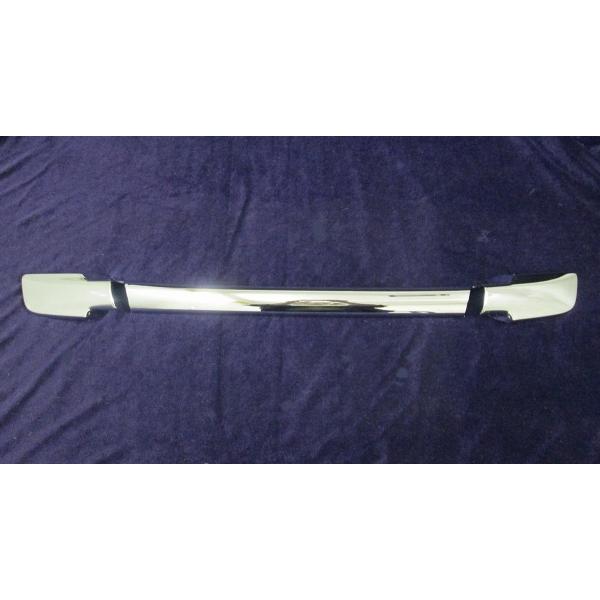 飾り気のないフロントグリップをメッキに！高級感がランクアップ！【適合車種】　日野　4t　17レンジャー　　　　　　標準車/ワイド車共用　　　　　　H29.5〜※一部取付できない、または加工が必要な車種もありますので年式等はあくまで参考にして...