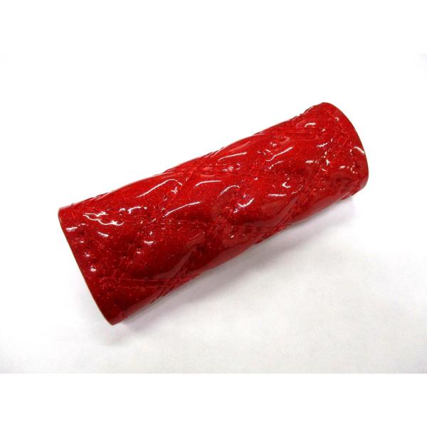 マジックテープ式で簡単取付！【カラー】　ギャラクシーレッド（赤）【長さ】　約120mm　25〜30mmφ位のハンドブレーキレバーに適合【入数】　1個【注意事項】・2個でも送料は変わりません。　2個必要な方はヤフーショッピングで　同じタイトル...