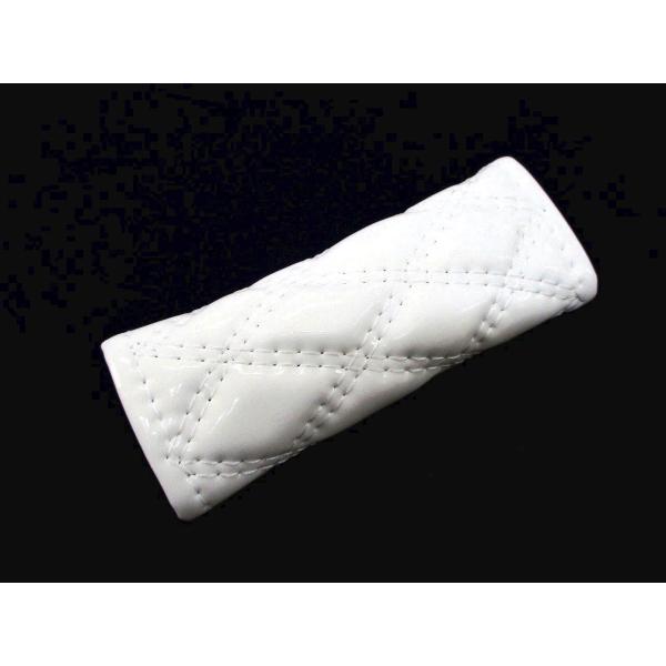 マジックテープ式で簡単取付！【カラー】　ロイヤルホワイト（白）【長さ】　約120mm　25〜30mmφ位のハンドブレーキレバーに適合【入数】　1個【注意事項】・2個でも送料は変わりません。　2個必要な方はヤフーショッピングで　同じタイトルで...