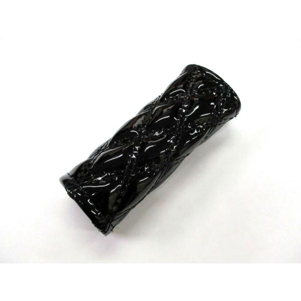 マジックテープ式で簡単取付！【カラー】　ブラック（黒）【長さ】　約120mm　25〜30mmφ位のハンドブレーキレバーに適合【入数】　1個【注意事項】・2個でも送料は変わりません。　2個必要な方はヤフーショッピングで　同じタイトルで検索して...