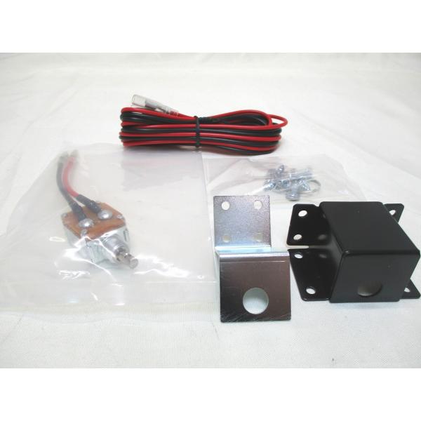 アートトラックに乗っている方のラッパコールはコンボイホーンスイッチでカッコ良く鳴らしませんか？タッセル（紐）は自分の趣味にあった物を使用したいのに趣味に合わないタッセルがセットになった物しか販売されていないので、しょうがなく使用している方に...