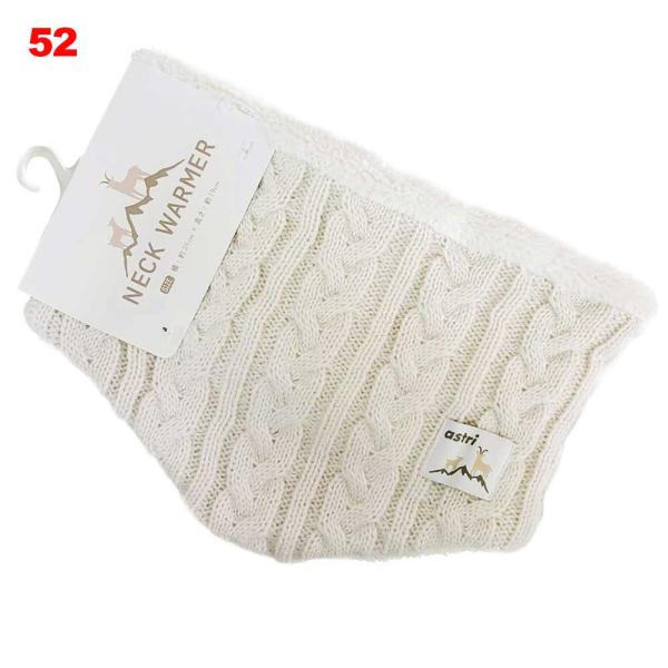 撥水リブ編みのニット帽とお揃いで使えるネックウォーマーを作りました。首元の前から入り込む風を防ぐために前部分を三角形にした形状です。内側にはふかふかのボアを付けました。暖かく機能的なネックウォーマーです。形は頭からすぽっとかぶるシンプルな定...