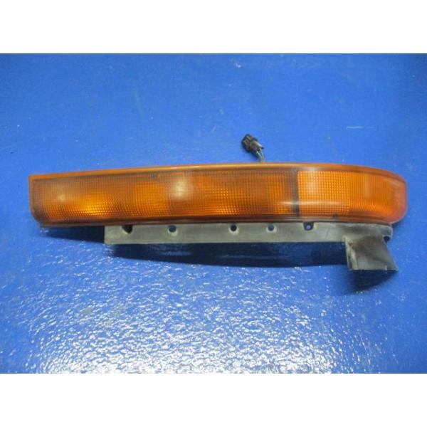 **** 商品説明を必ずご確認ください ****部品管理番号：000013875411120部品名：左フロントウィンカー(大型車用)部品区分：リサイクル品管理品番：266857車名：キャンター車両タイプ名：トラック認定型式：KC-FB511...