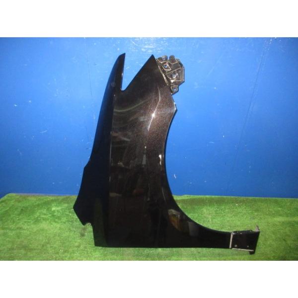 **** 商品説明を必ずご確認ください ****部品管理番号：000015237110600メーカー純正品番：63100-1JB0B部品名：右Fフェンダー部品区分：リサイクル品管理品番：297227車名：エルグランド車両タイプ名：5DBOX...