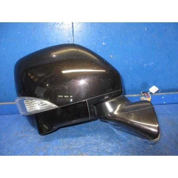 **** 商品説明を必ずご確認ください ****部品管理番号：000015237113500メーカー純正品番：96301-1JB1A部品名：右サイドミラーメーカー代替品番：96301-1JB5A部品区分：リサイクル品管理品番：297443車...