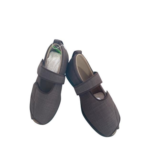 フルオープンで履きやすく履かせやすい　5E（やや幅広）甲と足首、2つのベルトでしっかり安定柔らかく耐久性が高いマジックを使用内素材がメッシュ素材で快適性UP■カラー　茶■サイズ　M（22.0〜22.5）■重さ　（片方：L）約170g■靴底素...