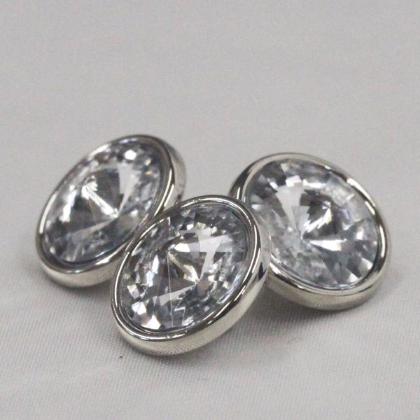 ☆ラインストーンボタン☆RhinestoneButtonハンドメイド（手作り、手芸、釦の付け替え）などにいかがでしょうか。サイズ 10ｍｍ入数 1個カラー Ｎニッケル釦穴形状 裏足付素材 アクリル，ＡＢＳ樹脂日本製（加工地 群馬県）ボタンの...