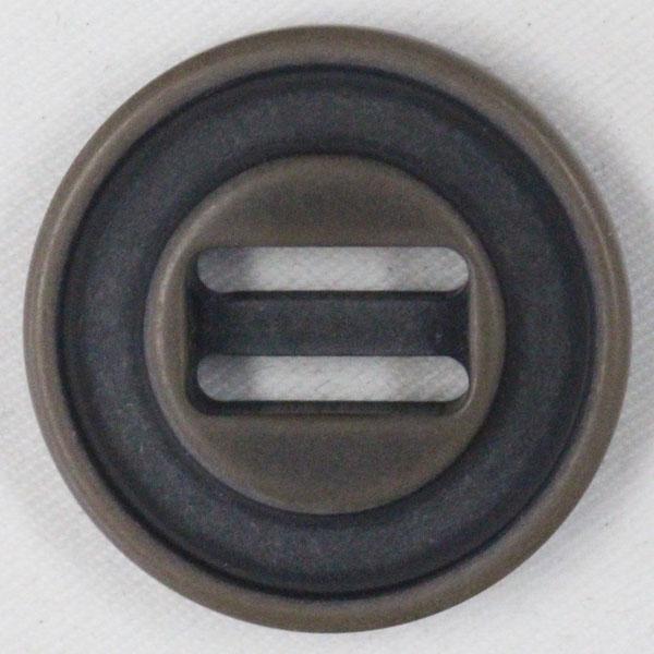 ☆ミリタリーボタン☆Button for militaryパラシュートに用いられたことが名前の由来テープを通して縫いつけて使います。ボタンとしてはもちろん、飾りとしても使用されます。ヴィンテージウエアを参考にヴィンテージ加工を施し、細部まで...