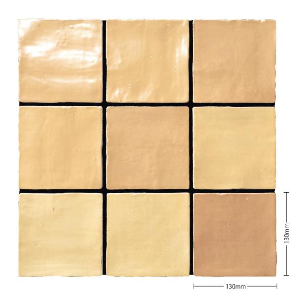 モロッコの伝統的なゼリージュ・タイルをモチーフにしています。明るい色調のベース色にボタニカル柄と六角形のバリエーションを加え、現代的な空間を提案するシリーズ。壁タイルで130mm角の大きさは、ヨーロッパでは手づくりタイルとして古くから親しま...